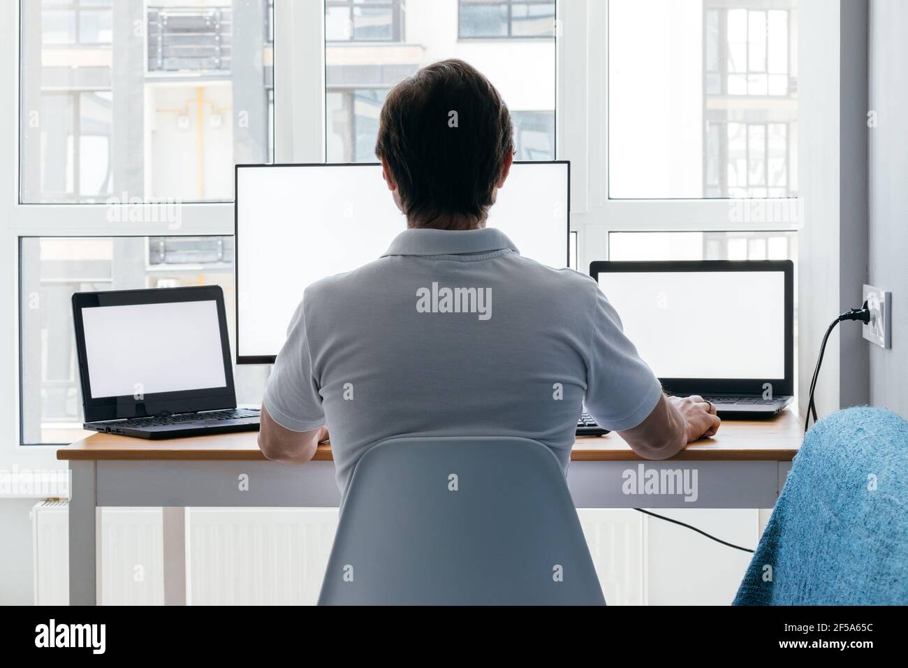 Work home quarantine hi-res stock photography and images - Alamy