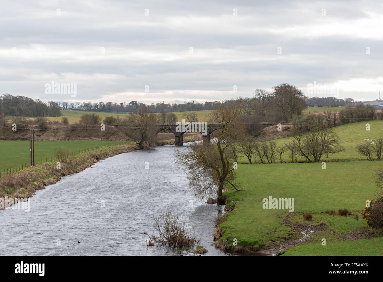 Looking down from Laigh Milton Viaduct to the newer Gatehead Viaduct ...