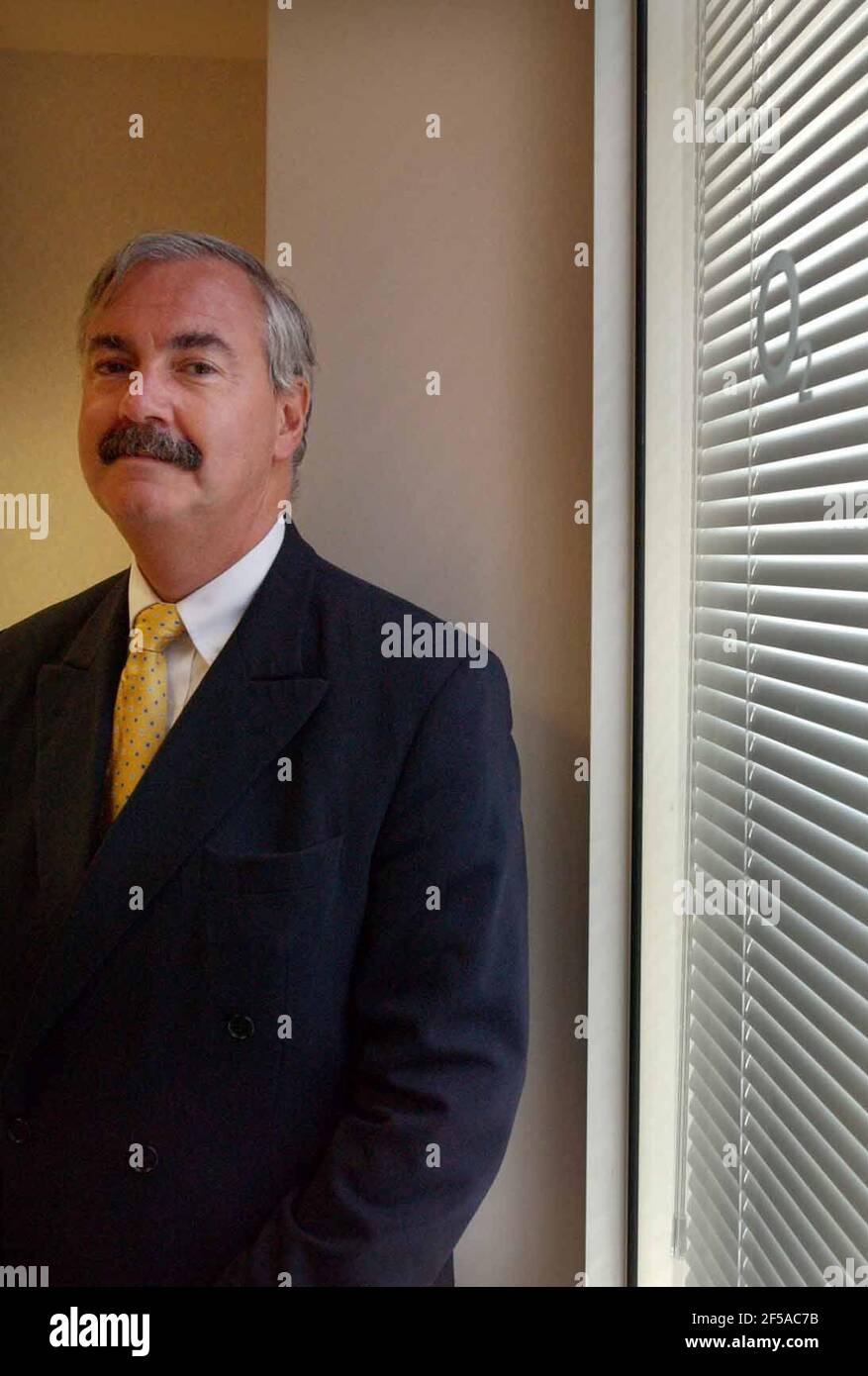 O2 18 5 04 hi-res stock photography and images - Alamy