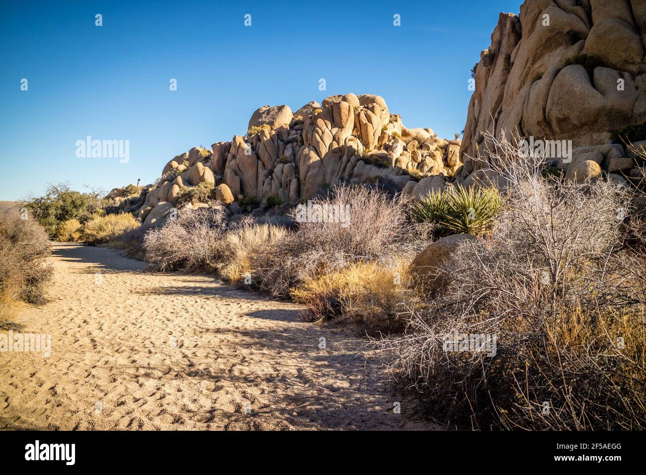 Boulder of rocks hi-res stock photography and images - Alamy