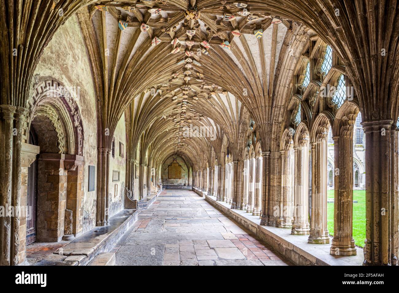 The great cloisters hi-res stock photography and images - Alamy