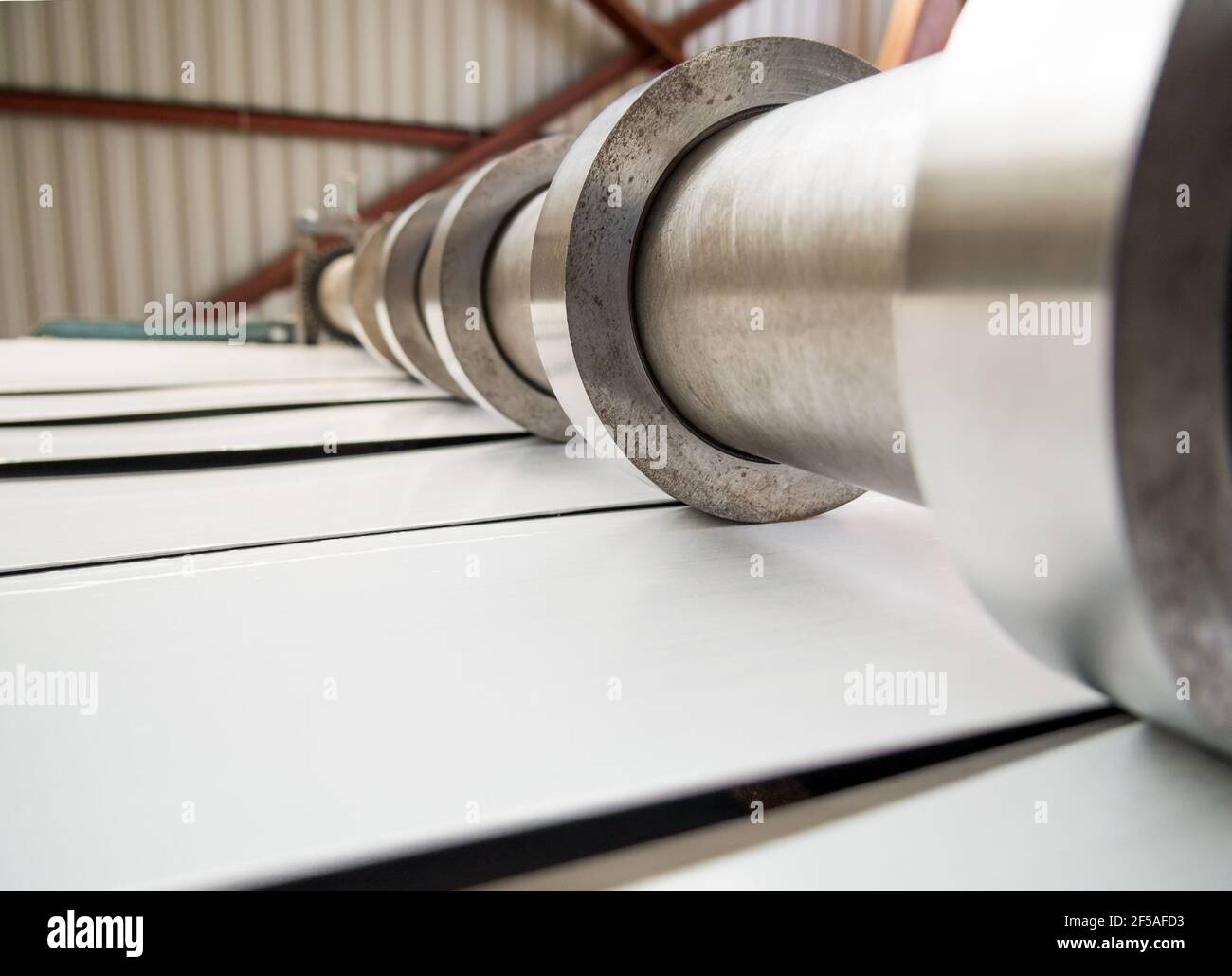 Tin Cutting Machine High Resolution Stock Photography and Images - Alamy