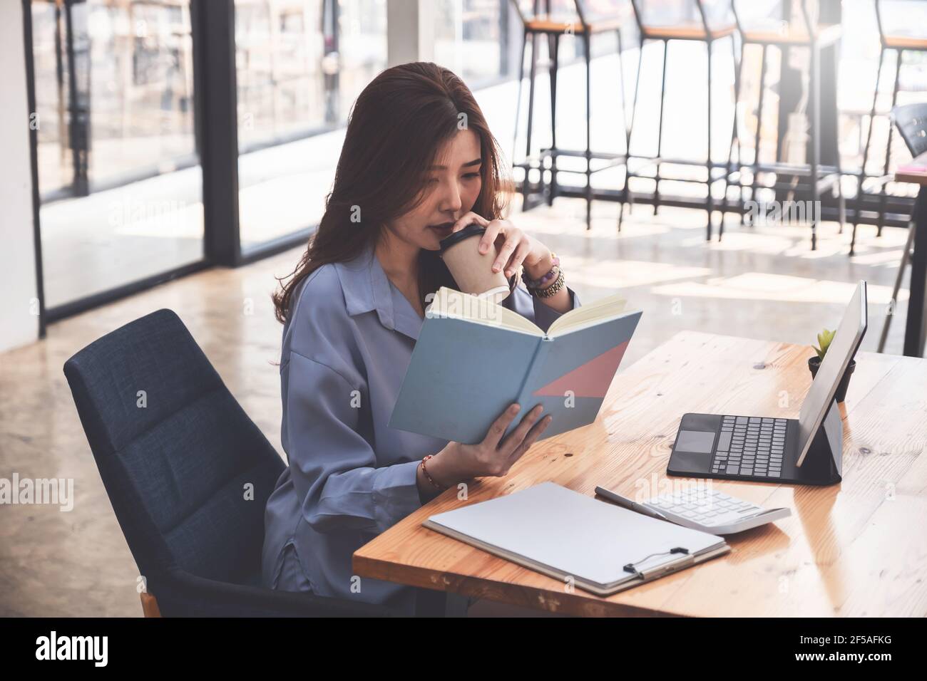 Professional read hi-res stock photography and images - Alamy