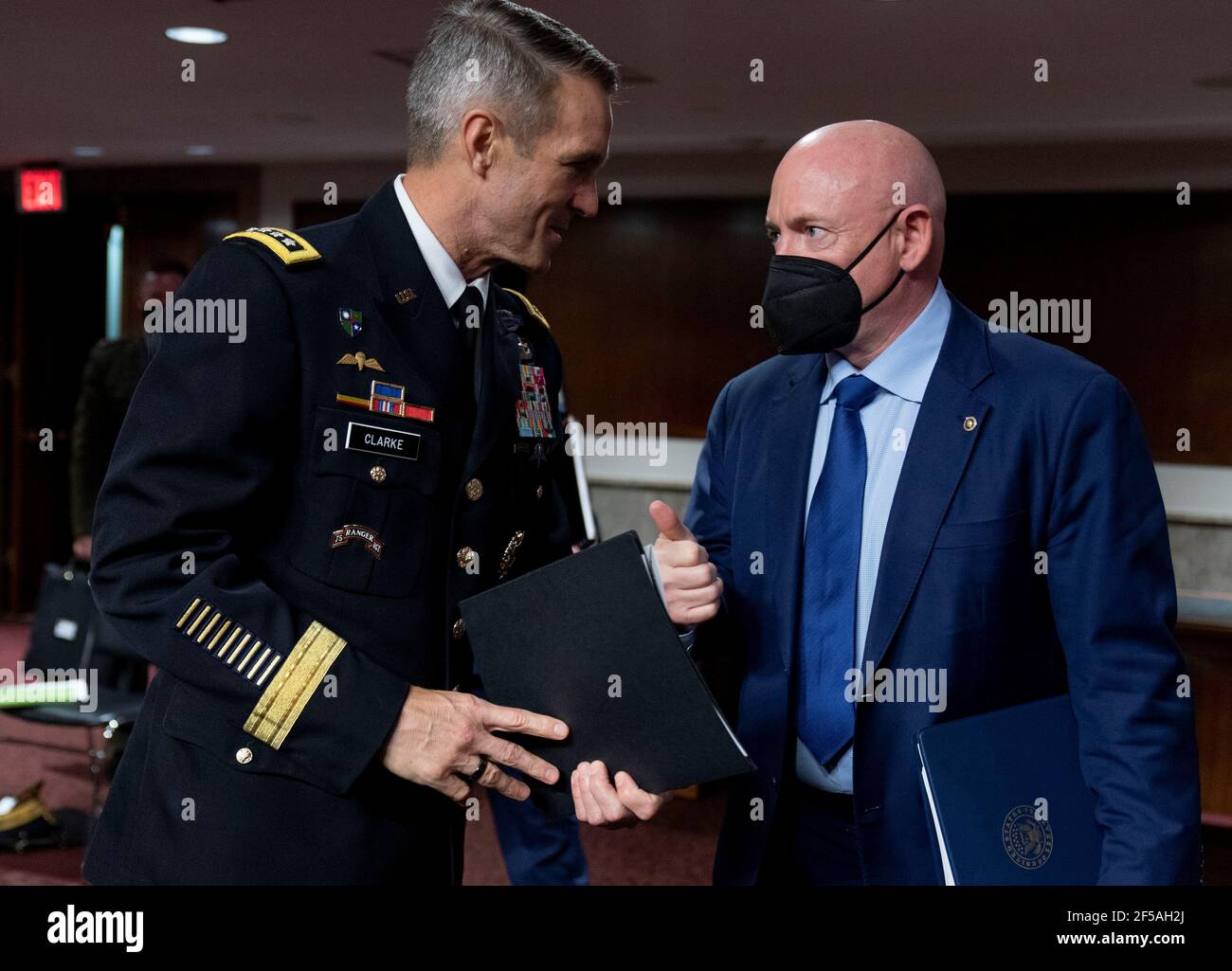 Gen mark d kelly hi-res stock photography and images - Alamy