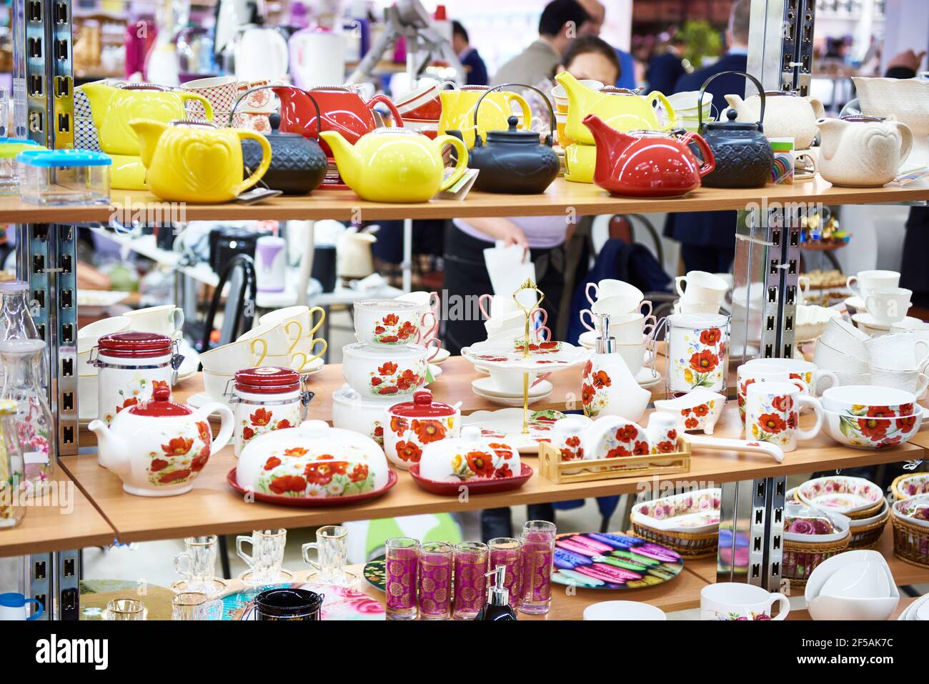 Porcelain dishes in the store household goods Stock Photo - Alamy