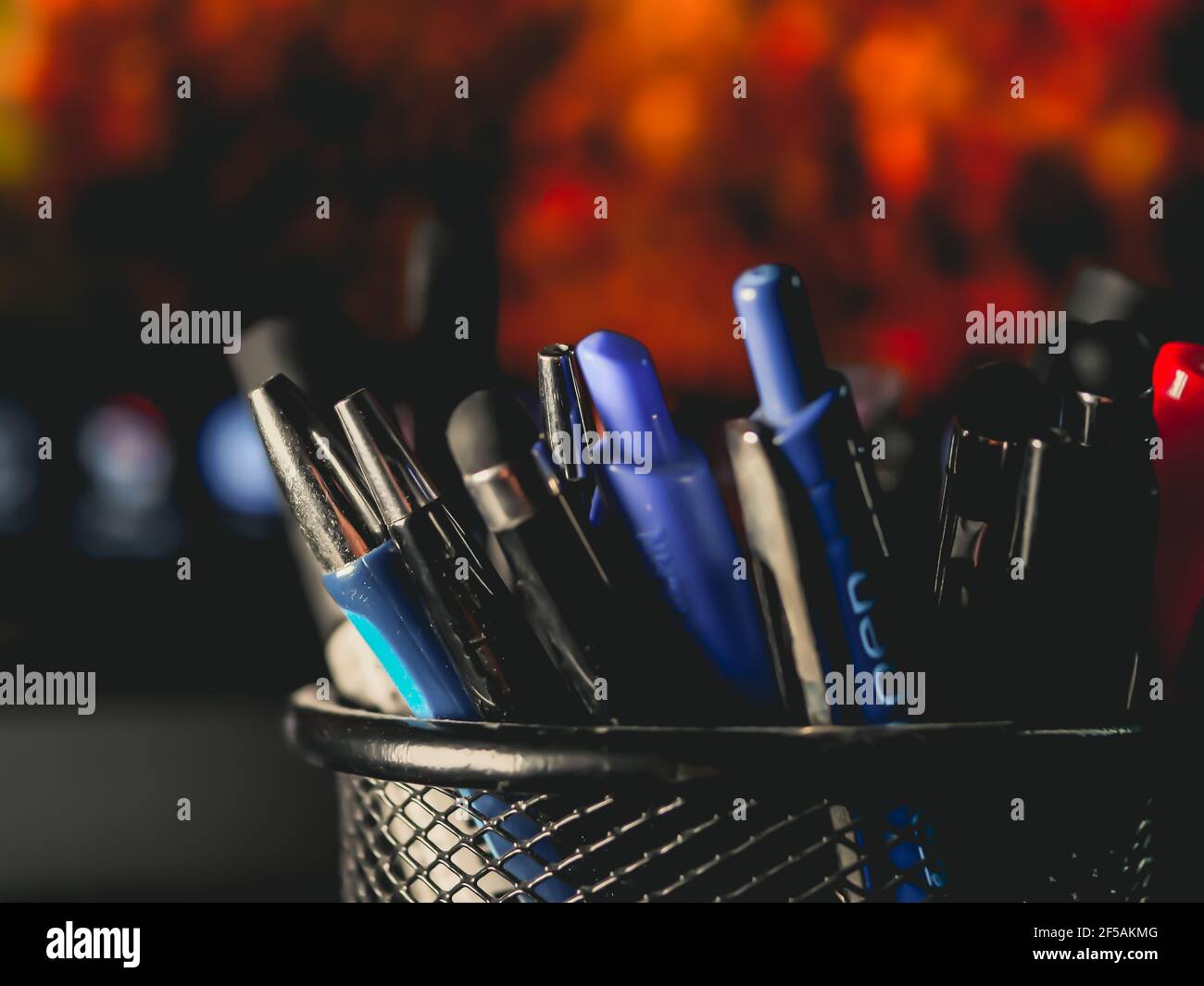 stationary pen pencil Stock Photo - Alamy