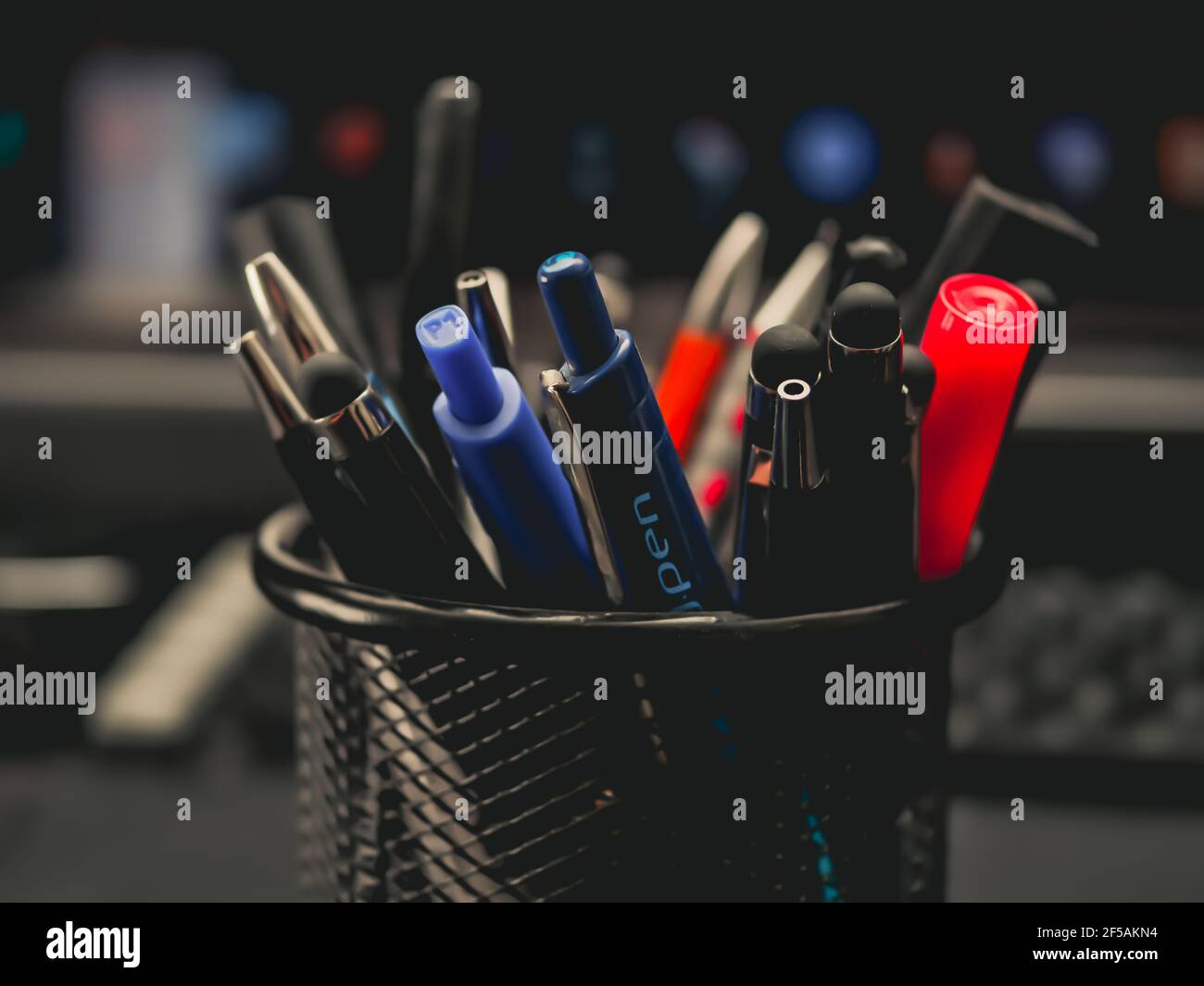 stationary pen pencil Stock Photo - Alamy
