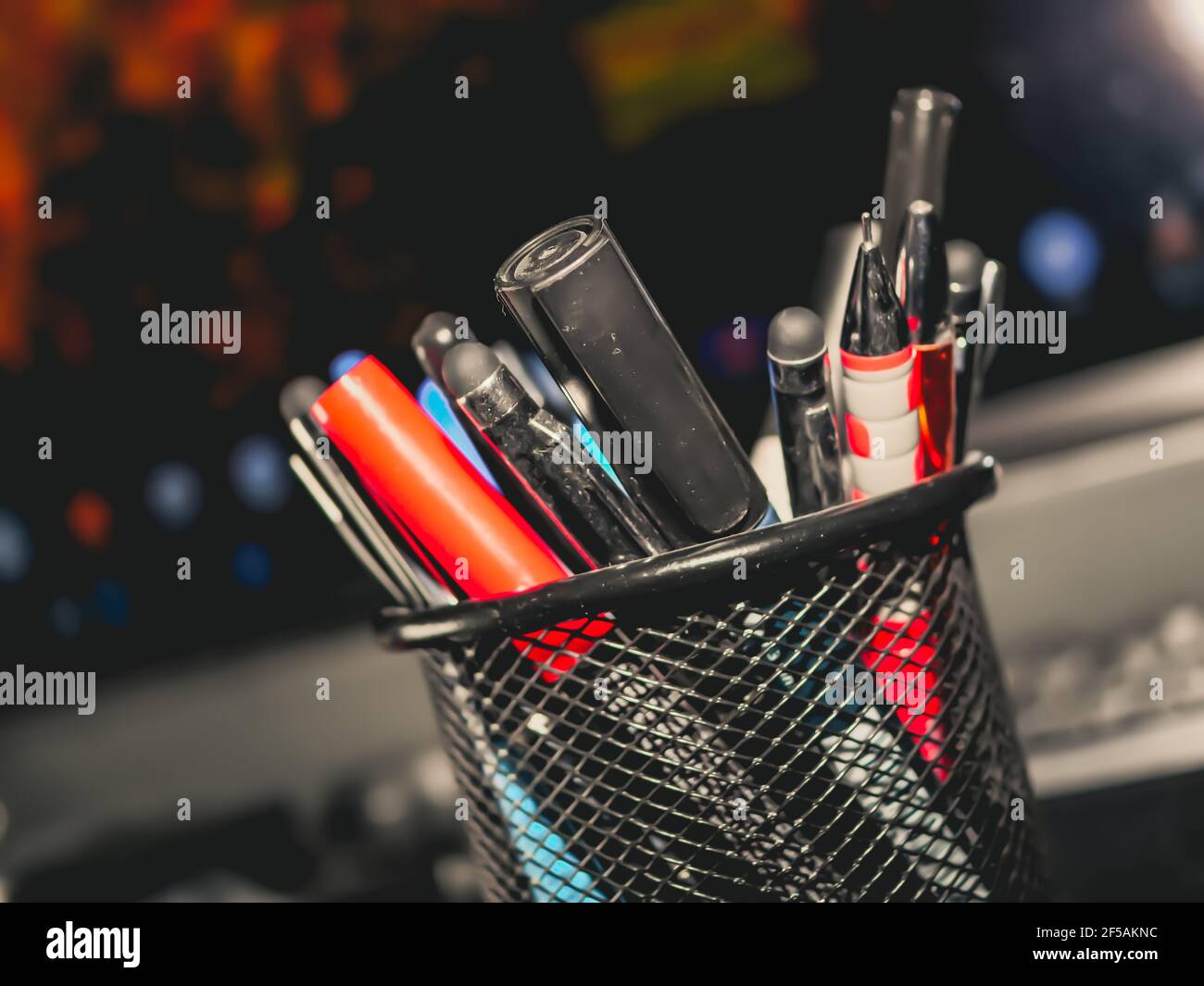 stationary pen pencil Stock Photo - Alamy