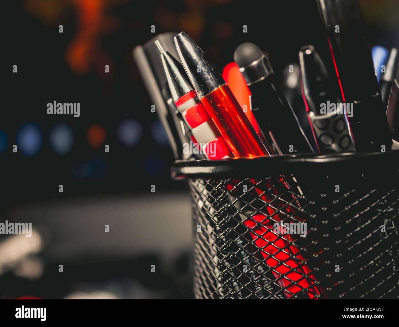 stationary pen pencil Stock Photo - Alamy