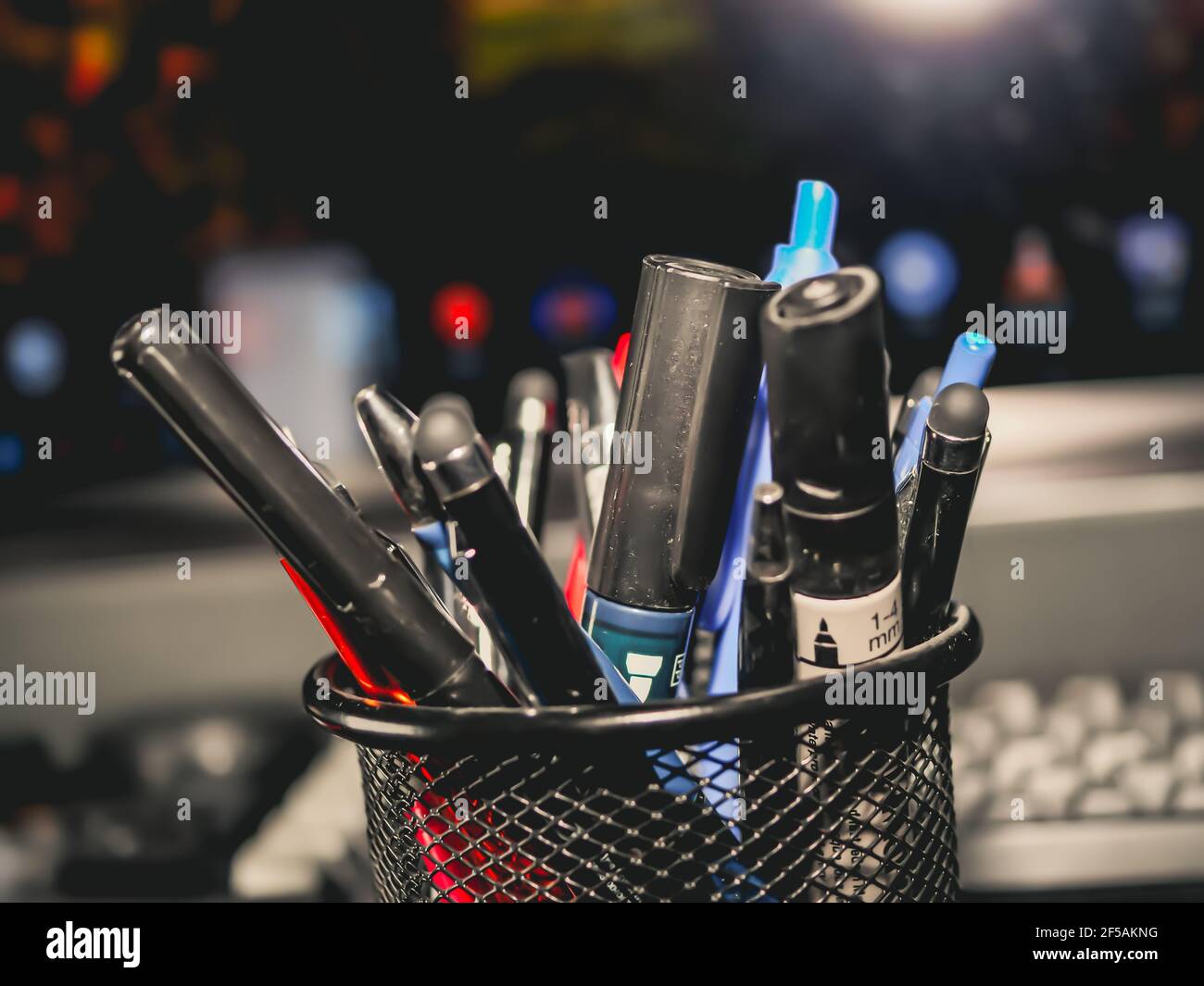 stationary pen pencil Stock Photo - Alamy