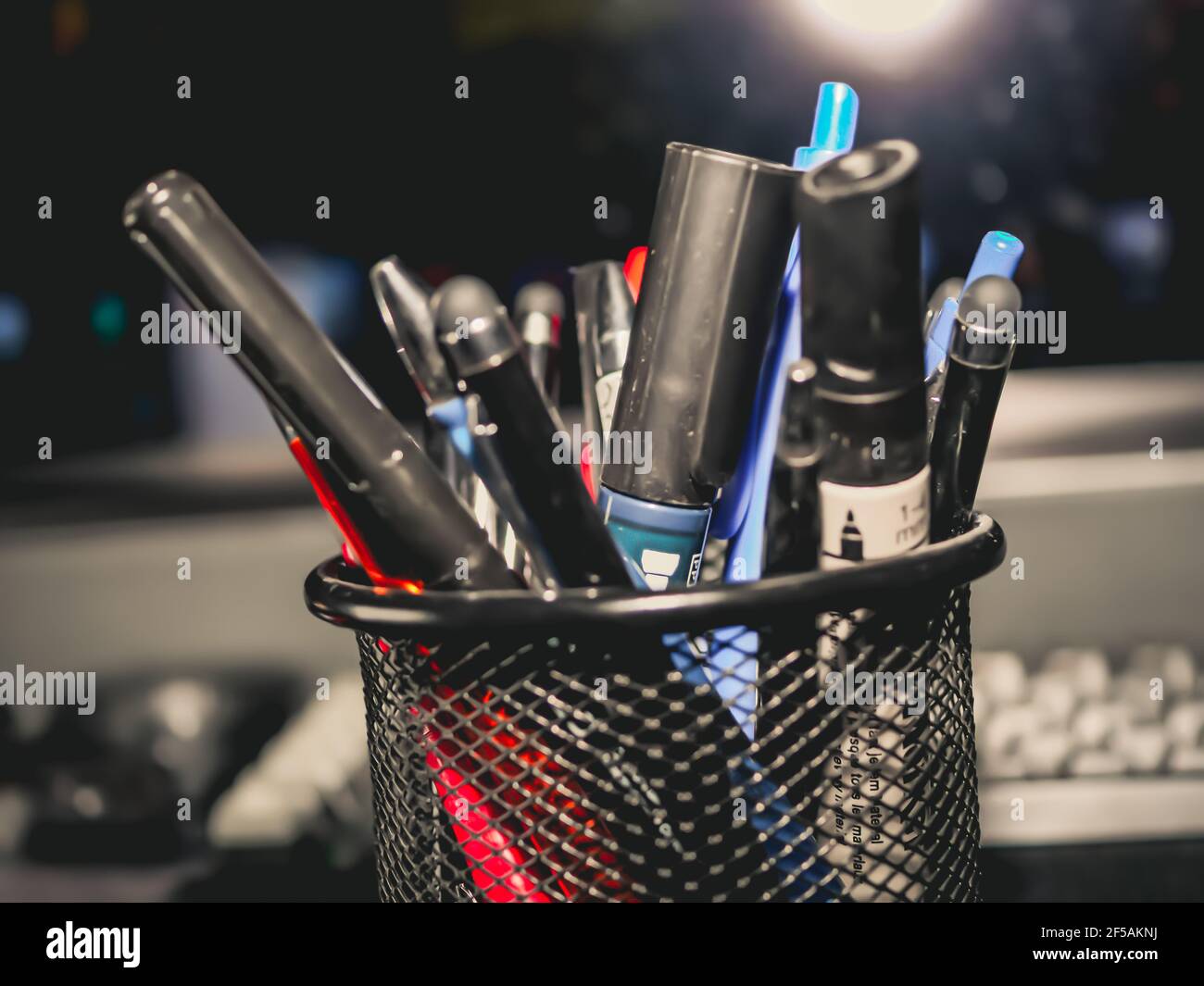 stationary pen pencil Stock Photo - Alamy