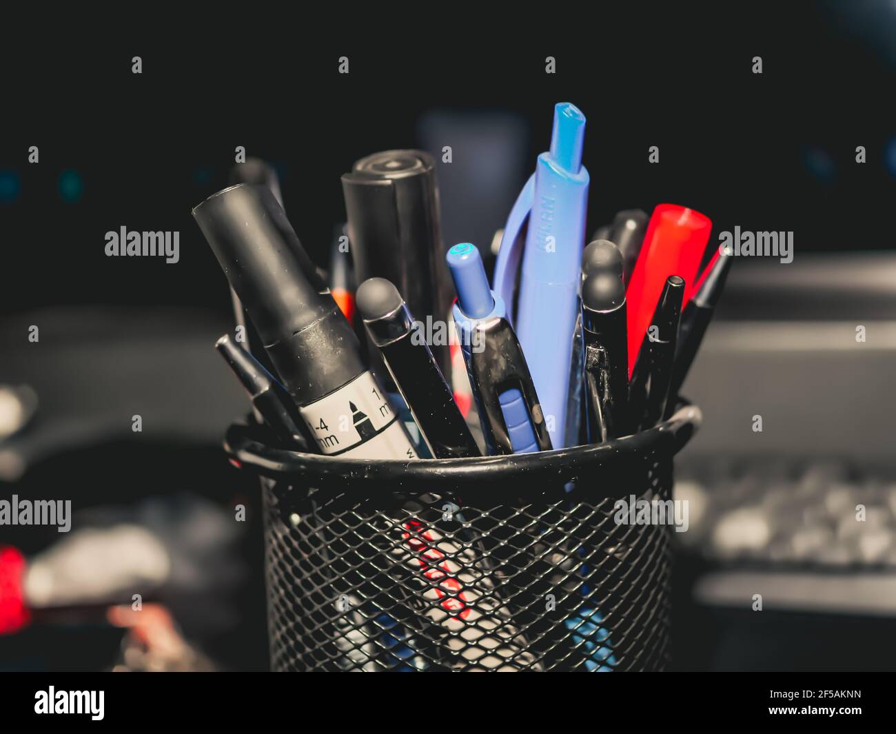 stationary pen pencil Stock Photo - Alamy