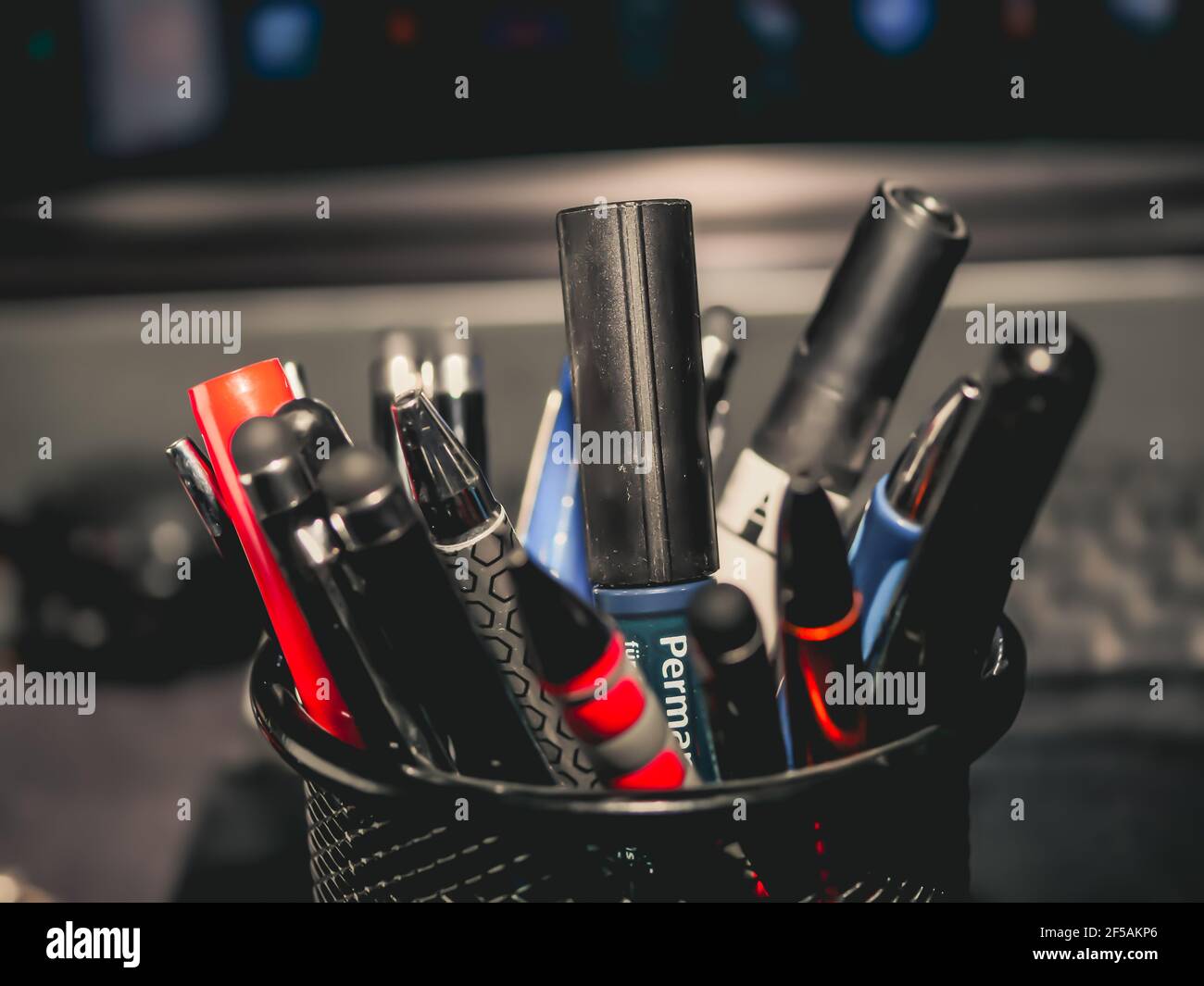 stationary pen pencil Stock Photo - Alamy