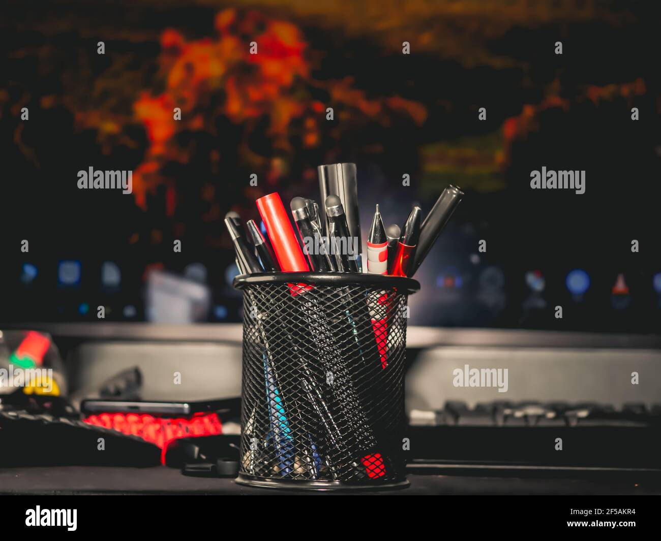 stationary pen pencil Stock Photo - Alamy
