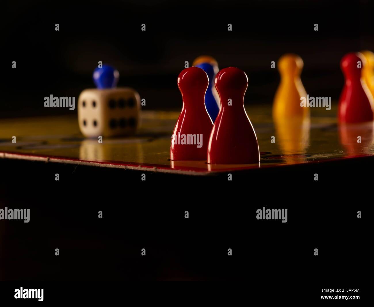 game board ludo play child toy competition yelow family winner red ...