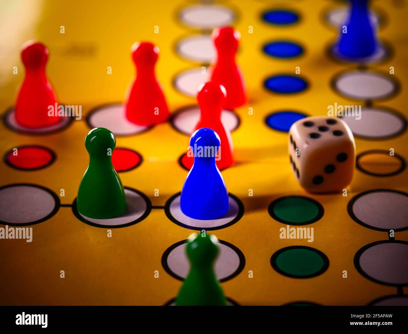 game board ludo play child toy competition yelow family winner red ...