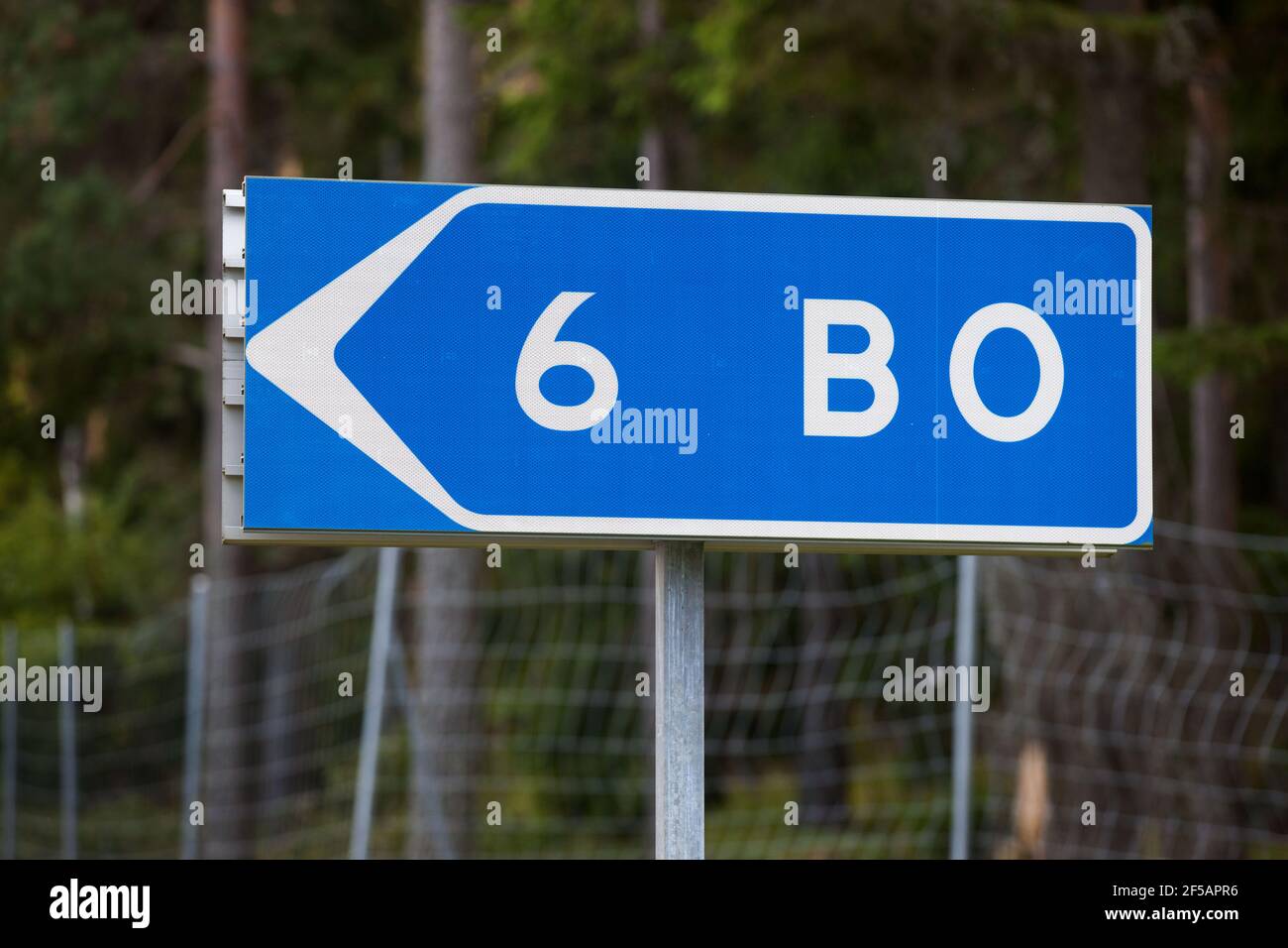 Traffic sign that shows how far it is to Bo Stock Photo - Alamy