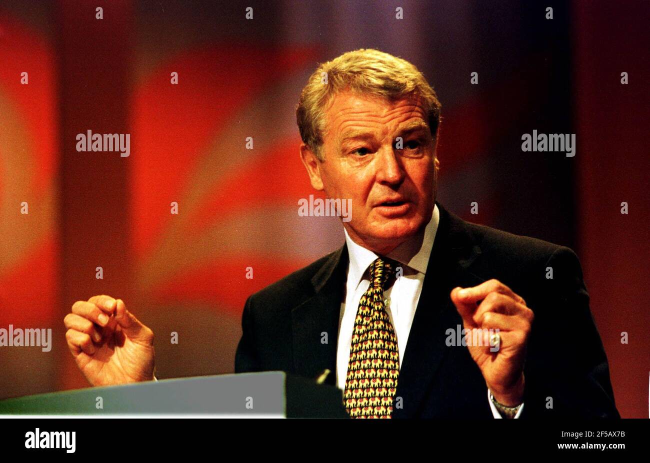 Paddy ashdown 1999 hi-res stock photography and images - Alamy