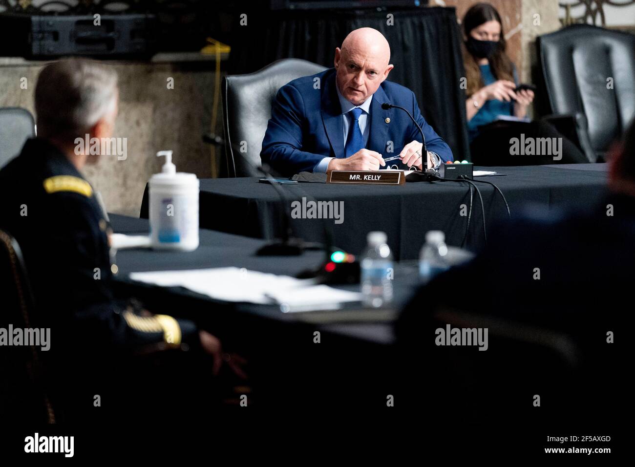 Gen mark d kelly hi-res stock photography and images - Alamy