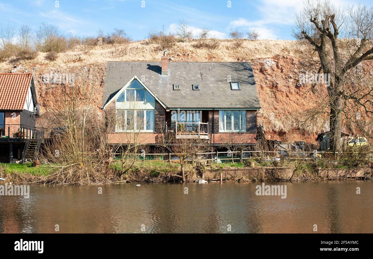 large river side chalet lodge Stock Photo - Alamy