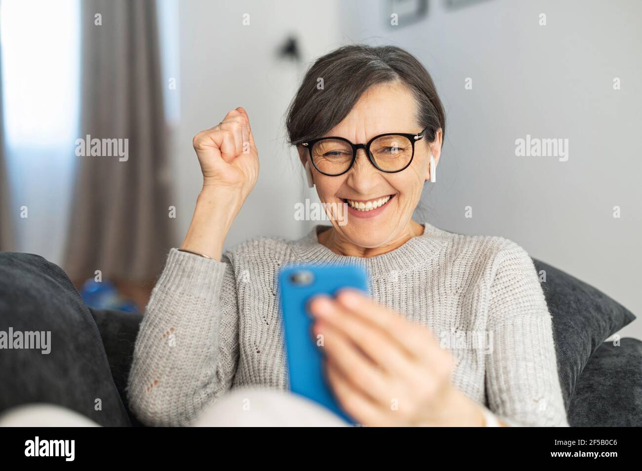 Winner approve hi-res stock photography and images - Alamy