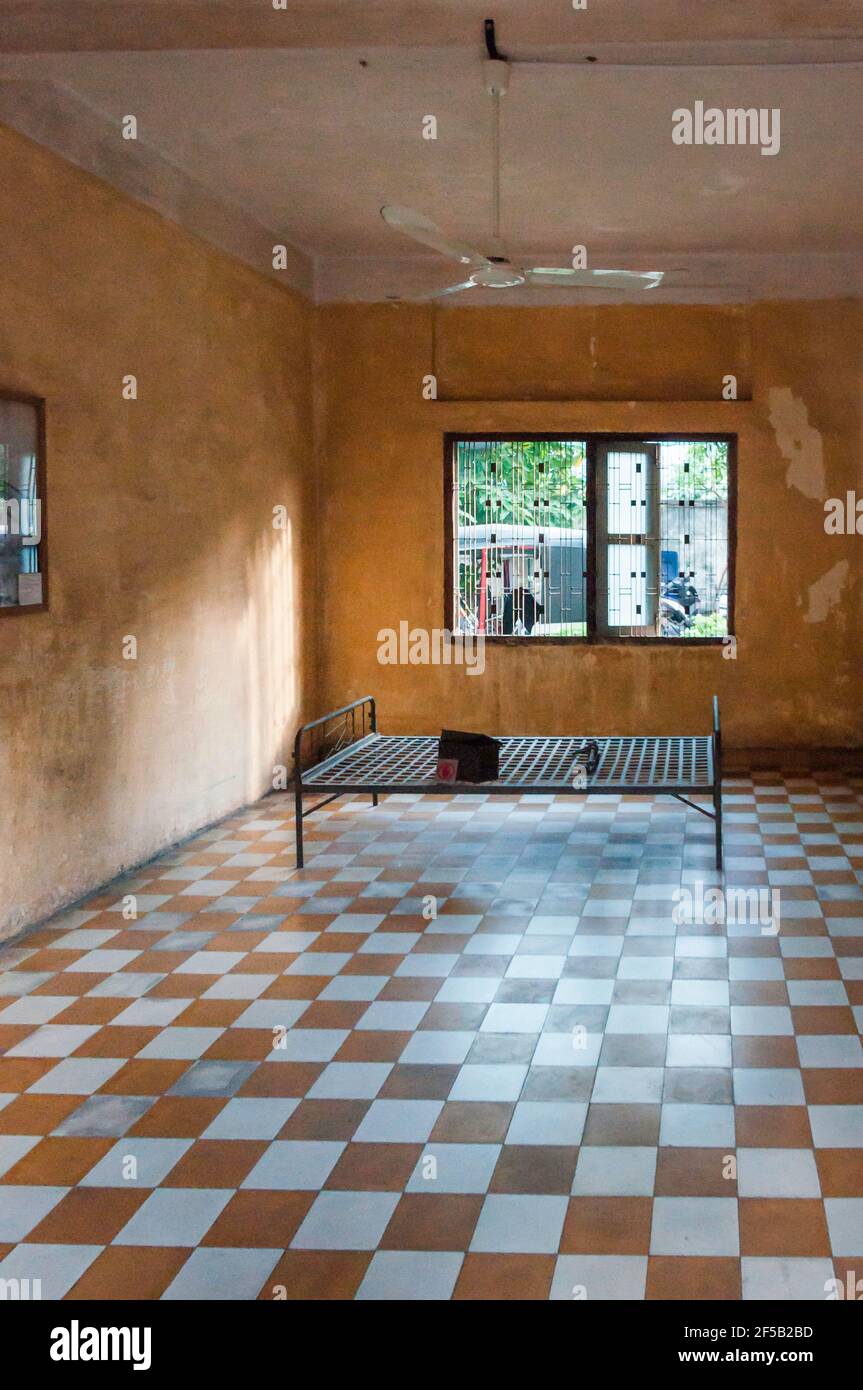 Inside a prison cell hi-res stock photography and images - Alamy