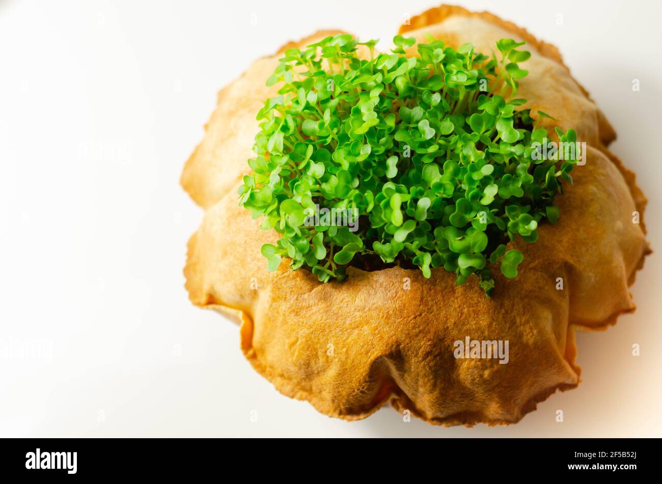 Deep fried pakistani bread hi-res stock photography and images - Alamy