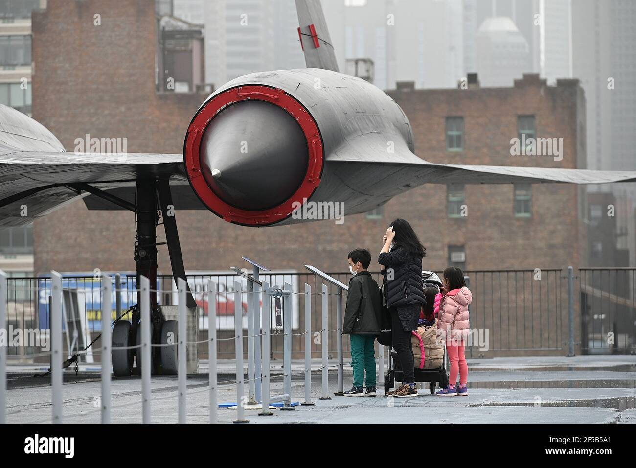Lockheed a 12 hi-res stock photography and images - Alamy