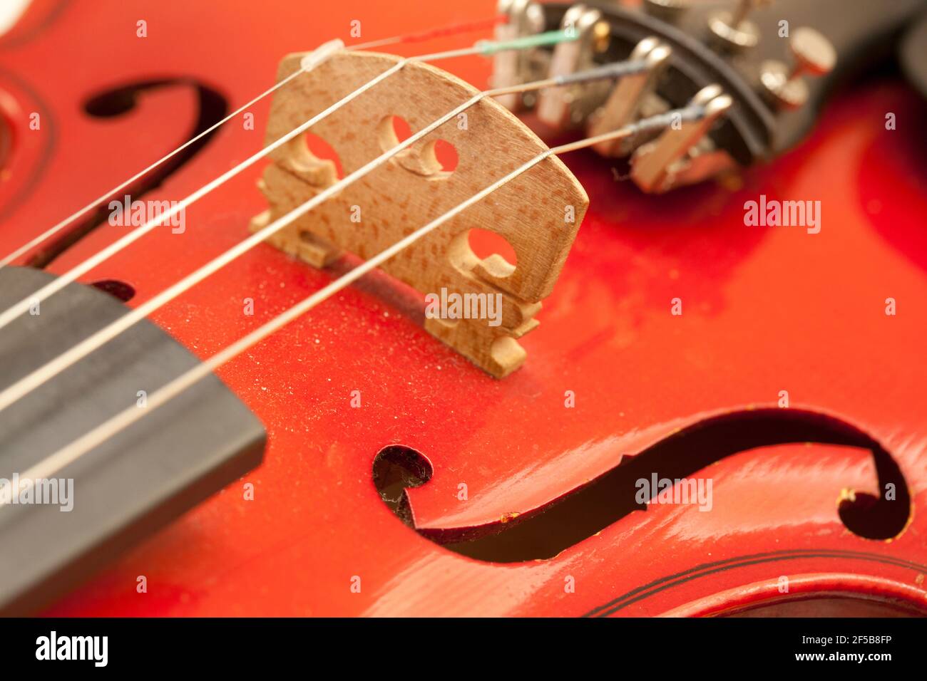 Close up violin bridge strings hi-res stock photography and images - Alamy
