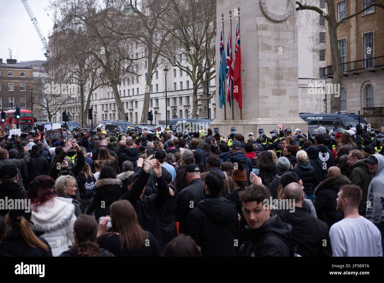 Riot police and cenotaph hi-res stock photography and images - Alamy