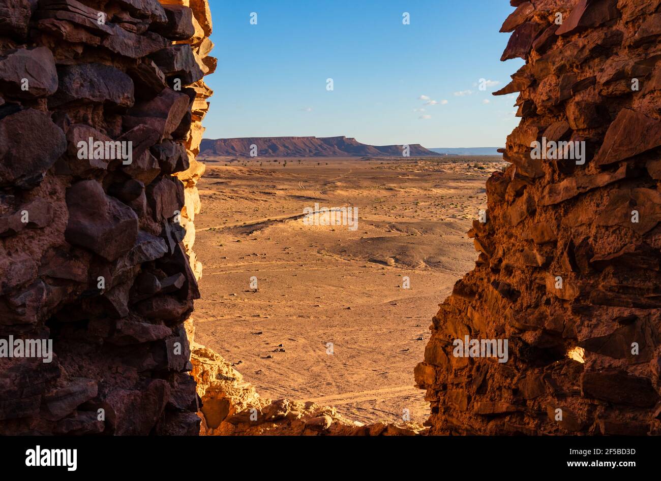 Collapsed sand castle hi-res stock photography and images - Alamy