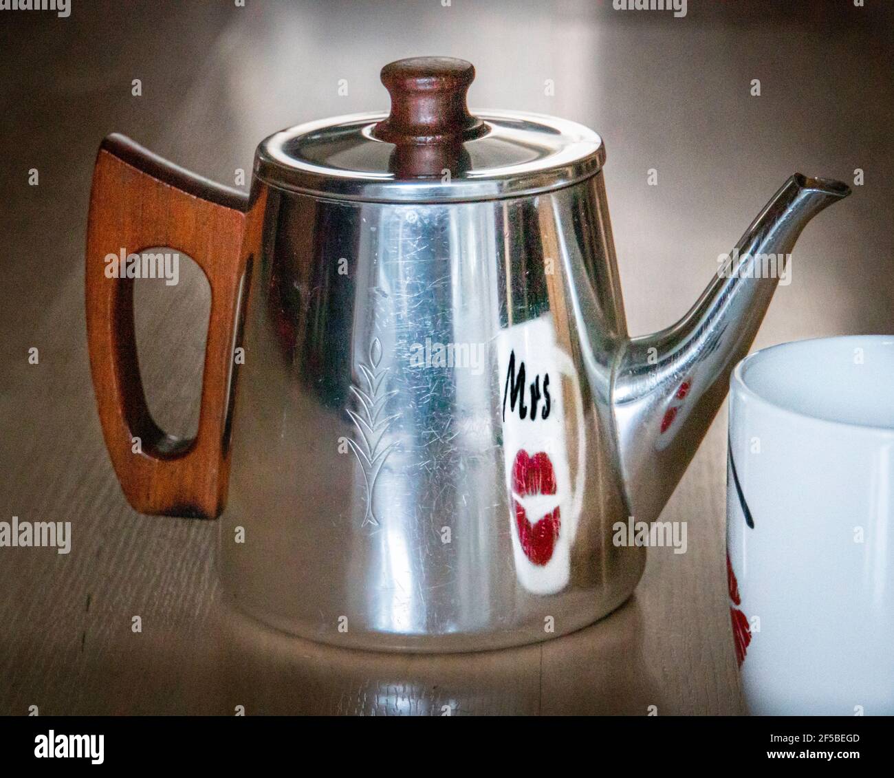 Mouth of teapot hi-res stock photography and images - Alamy