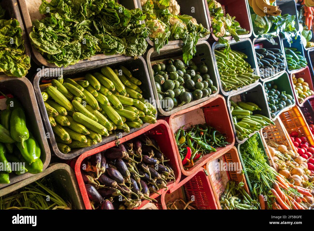 African market stall food village hi-res stock photography and images ...