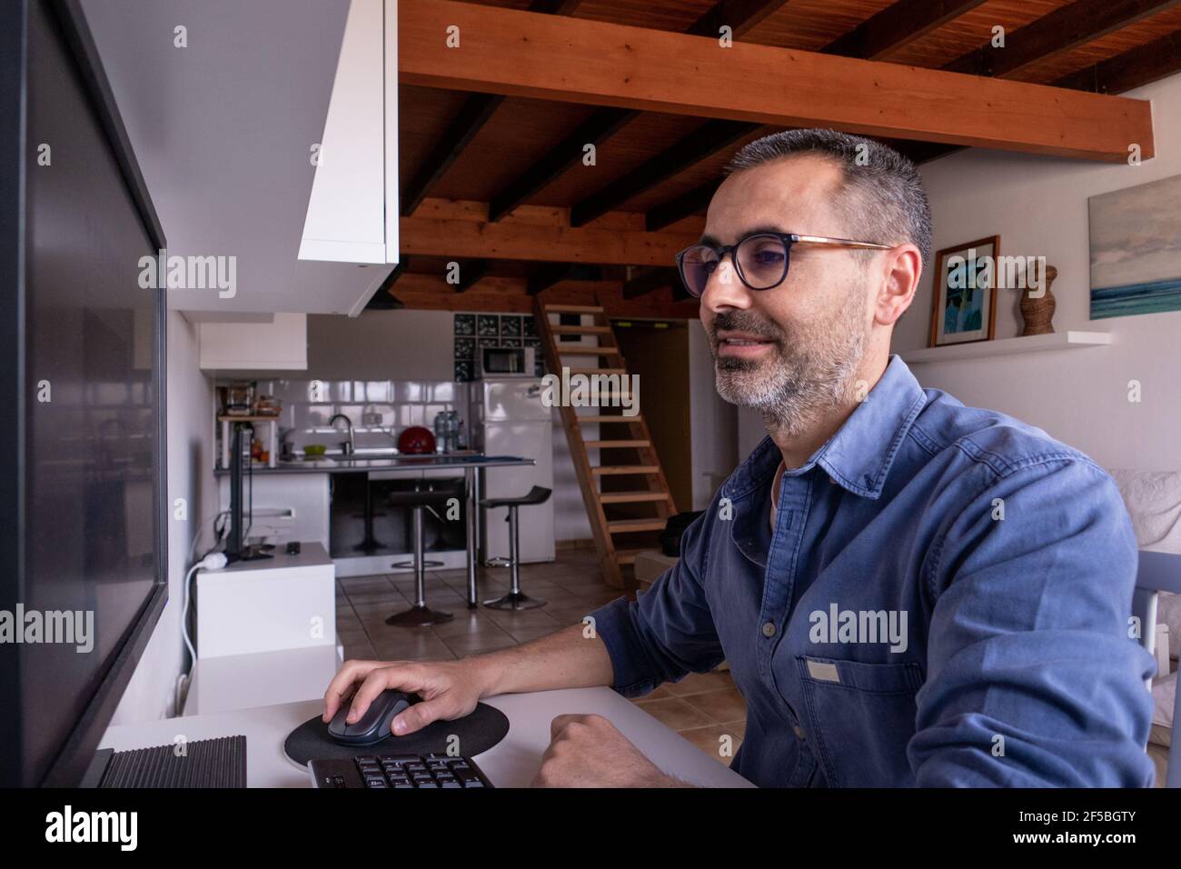 42 year old man hi-res stock photography and images - Alamy