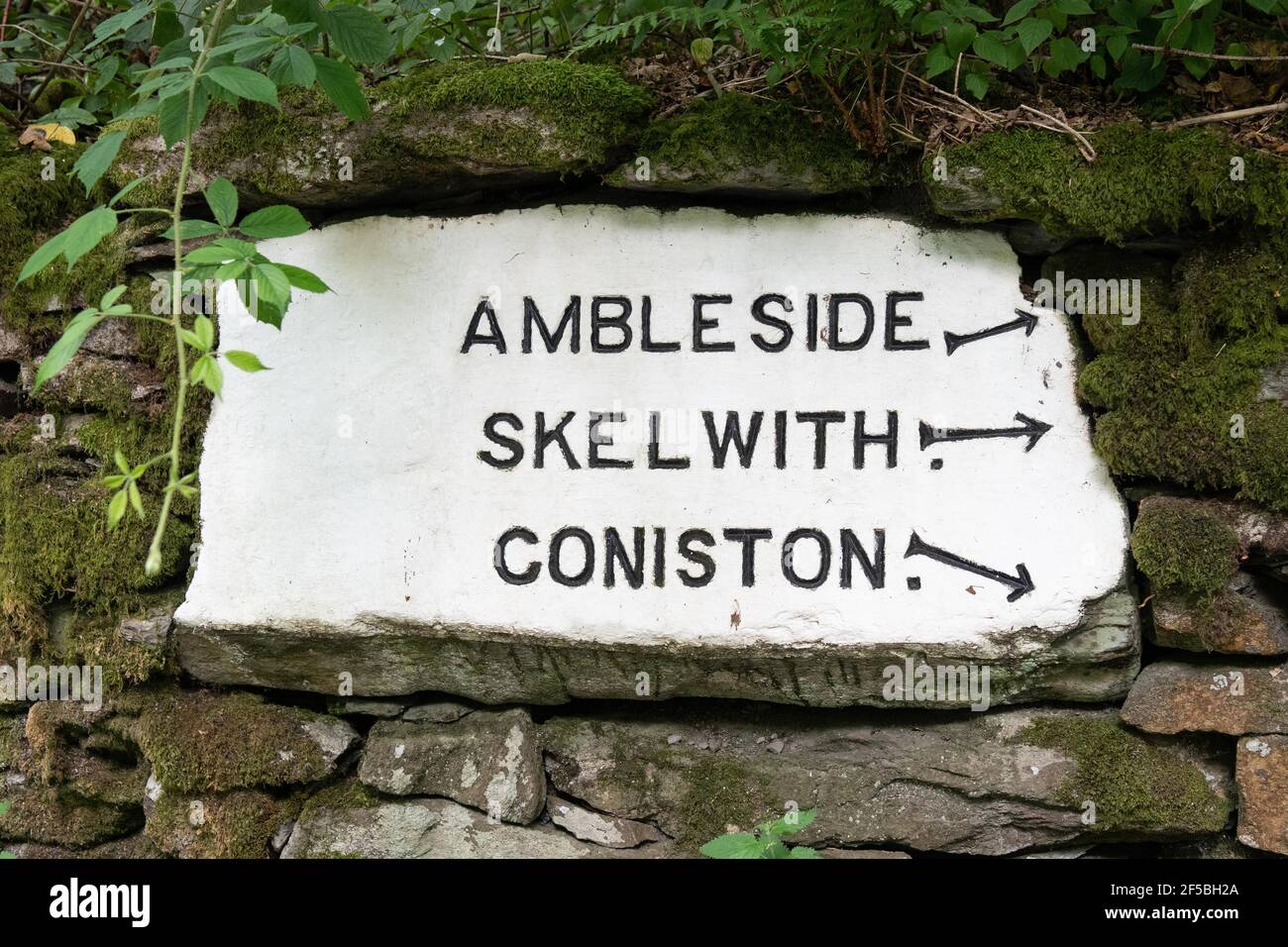 Road sign grasmere hi-res stock photography and images - Alamy