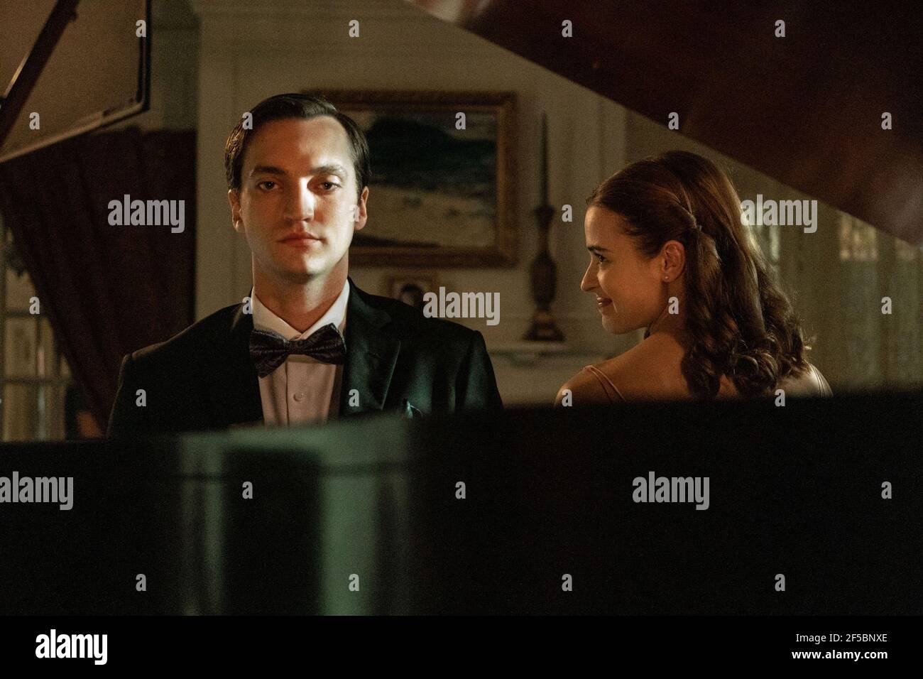 PEARL IN THE MIST, (aka V.C. ANDREWS' PEARL IN THE MIST), from left: Richard Harmon, Karina ...