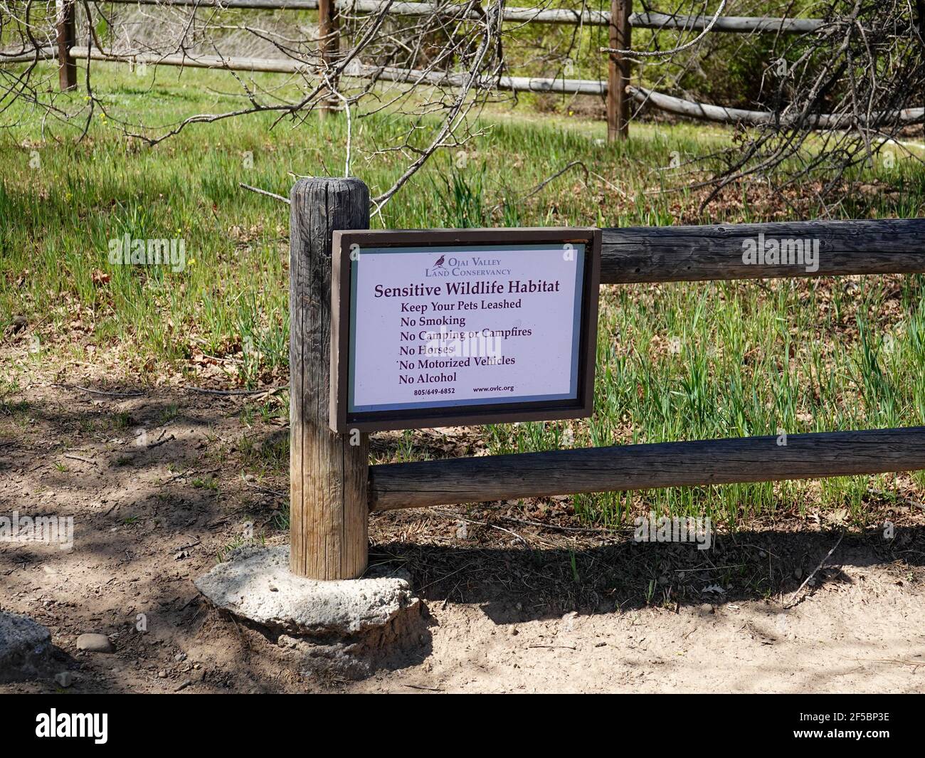 The ojai valley sign hi-res stock photography and images - Alamy