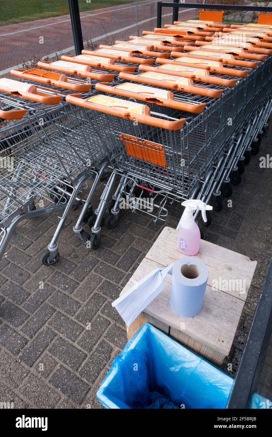Street cleaning trolleys hi-res stock photography and images - Alamy