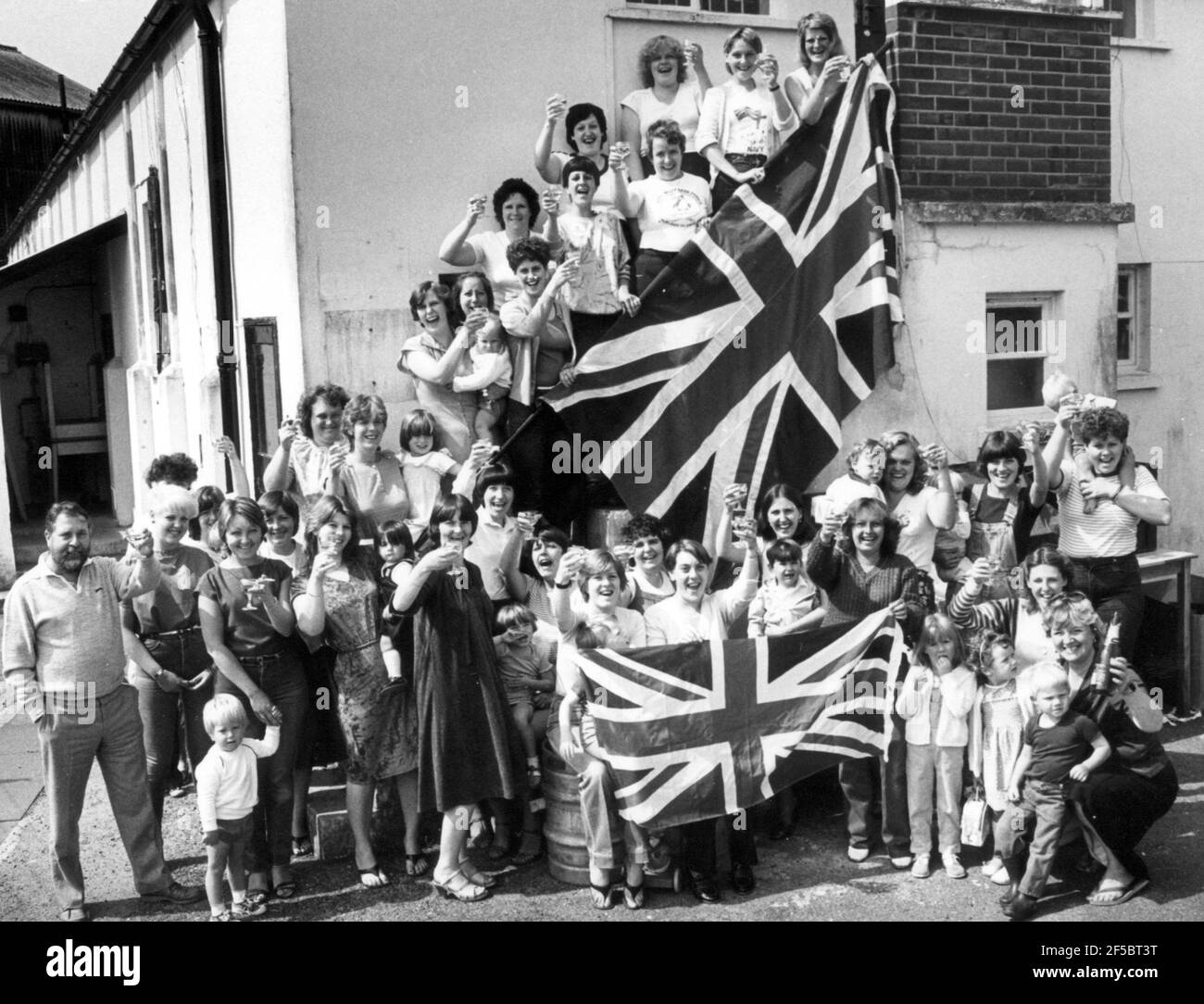 TASK FORCE WIVES AND FAMILIES IN PORTSMOUTH CELEBRATE THE BRITISH ...