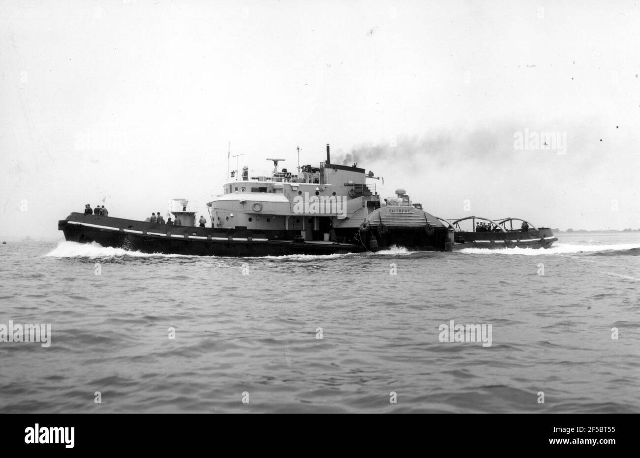 RMAS FAITHFUL. OCEAN GOING PADDLE TUG 1984 PIC MIKE WALKER Stock Photo ...