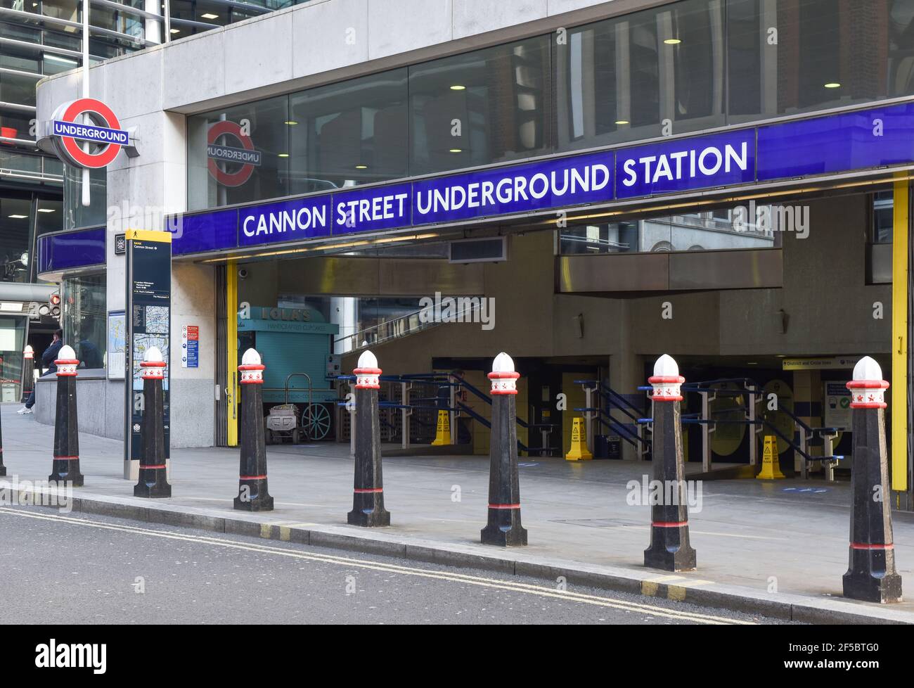 Entrance to Cannon Street Underground Station, central London, Dowgate ...