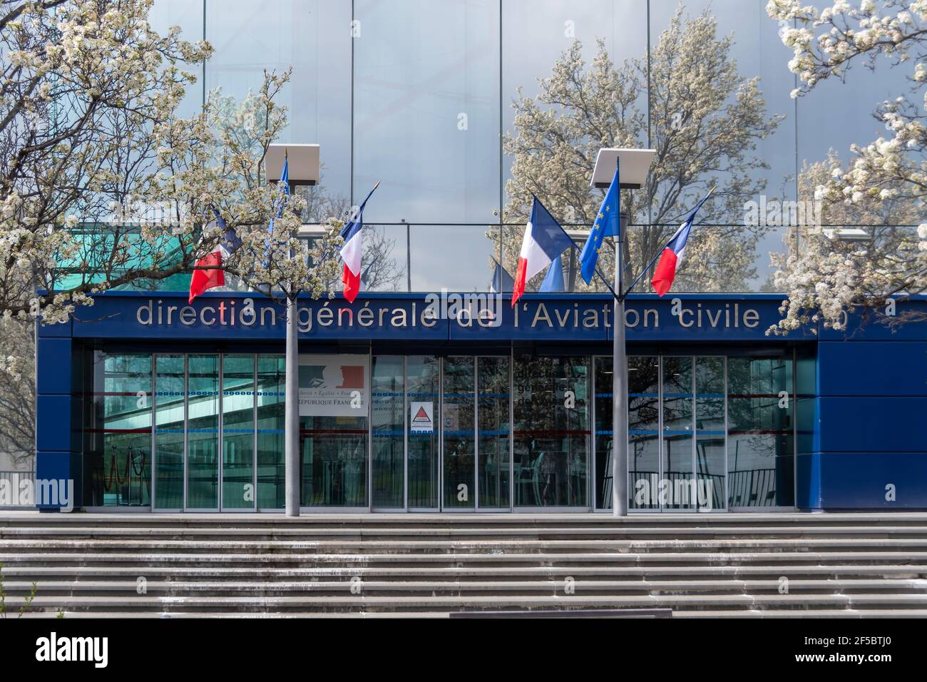 French official logo High Resolution Stock Photography and Images - Alamy