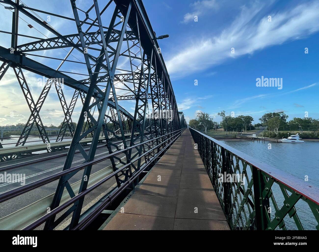 Burnett bridge hi-res stock photography and images - Alamy