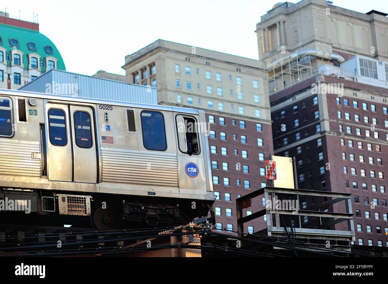Chicago, Illinois, USA. A CTA Green Line rapid transit train as it ...