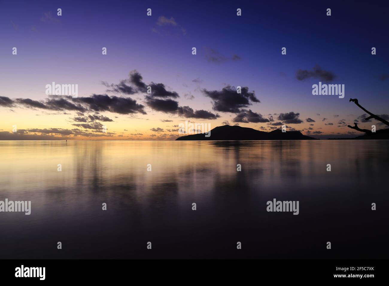 Nguna Island High Resolution Stock Photography and Images - Alamy