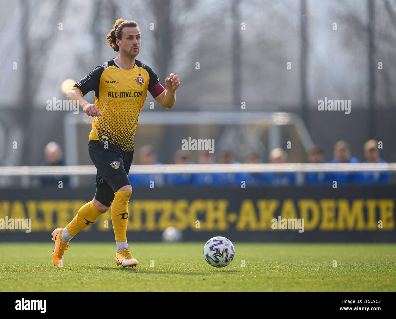 Yannick stark dynamo dresden hi-res stock photography and images - Alamy