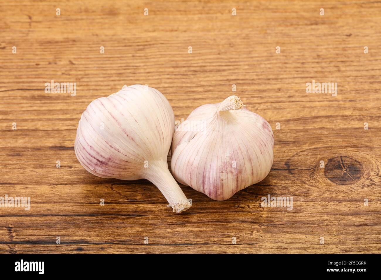 Fresh ripe and tasty garlic isolated Stock Photo - Alamy