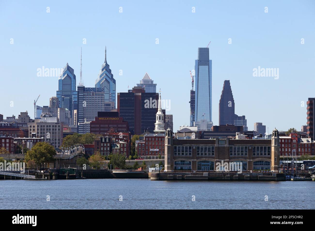 Blick von camden auf die skyline hi-res stock photography and images ...