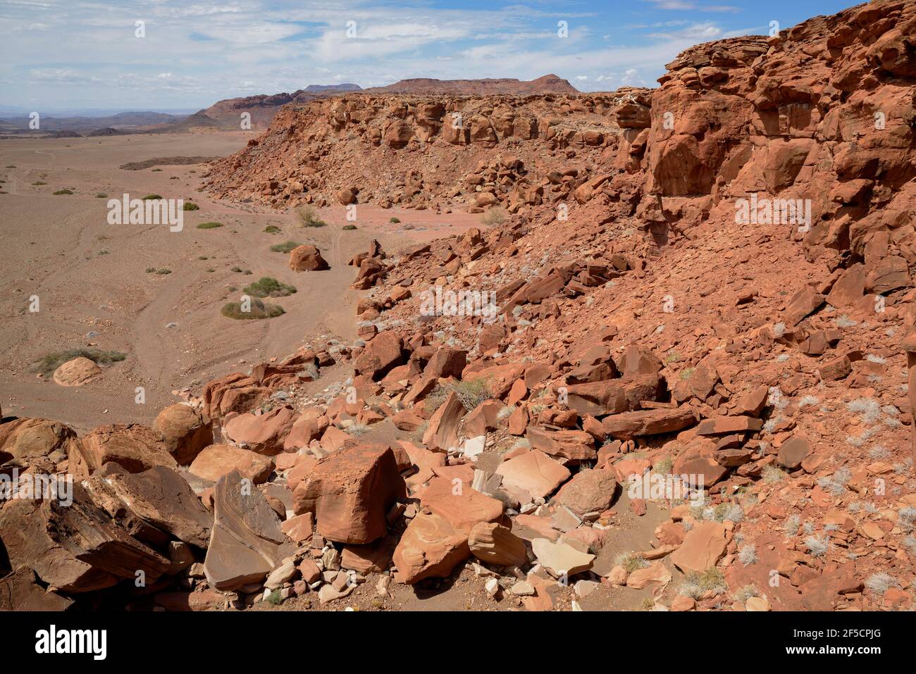 Namibia landscape hi-res stock photography and images - Alamy