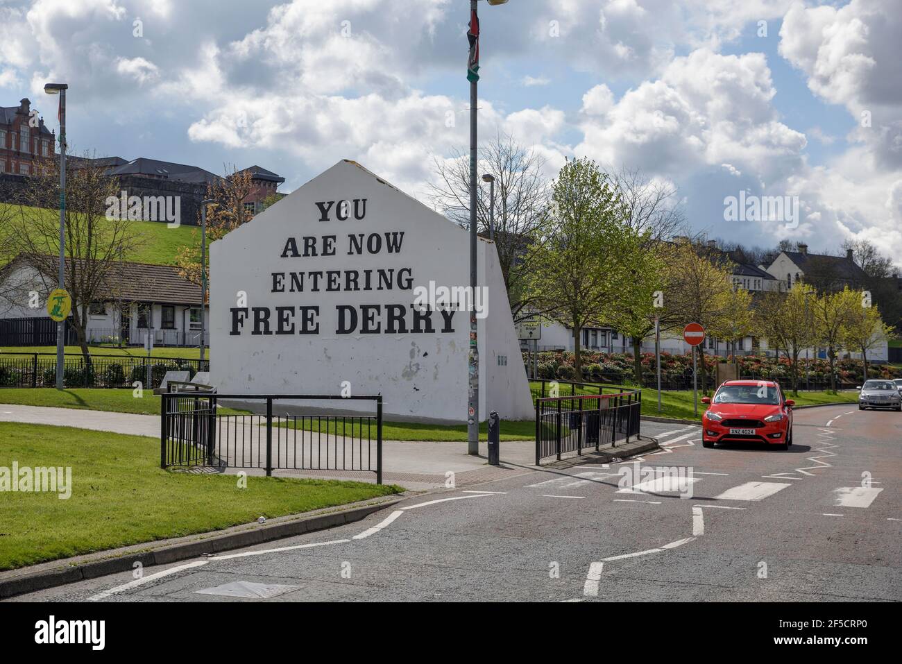 Free derry hi-res stock photography and images - Alamy